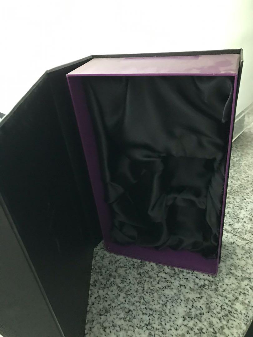 Kardus botol whisky kosong bagus merk mahal, Makanan & Minuman, Snek di ...