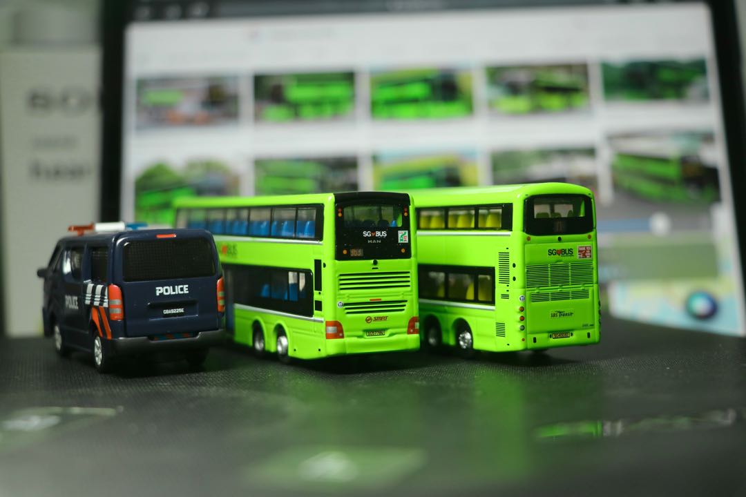 Singapore bus model police car model, Hobbies & Toys, Toys & Games on ...
