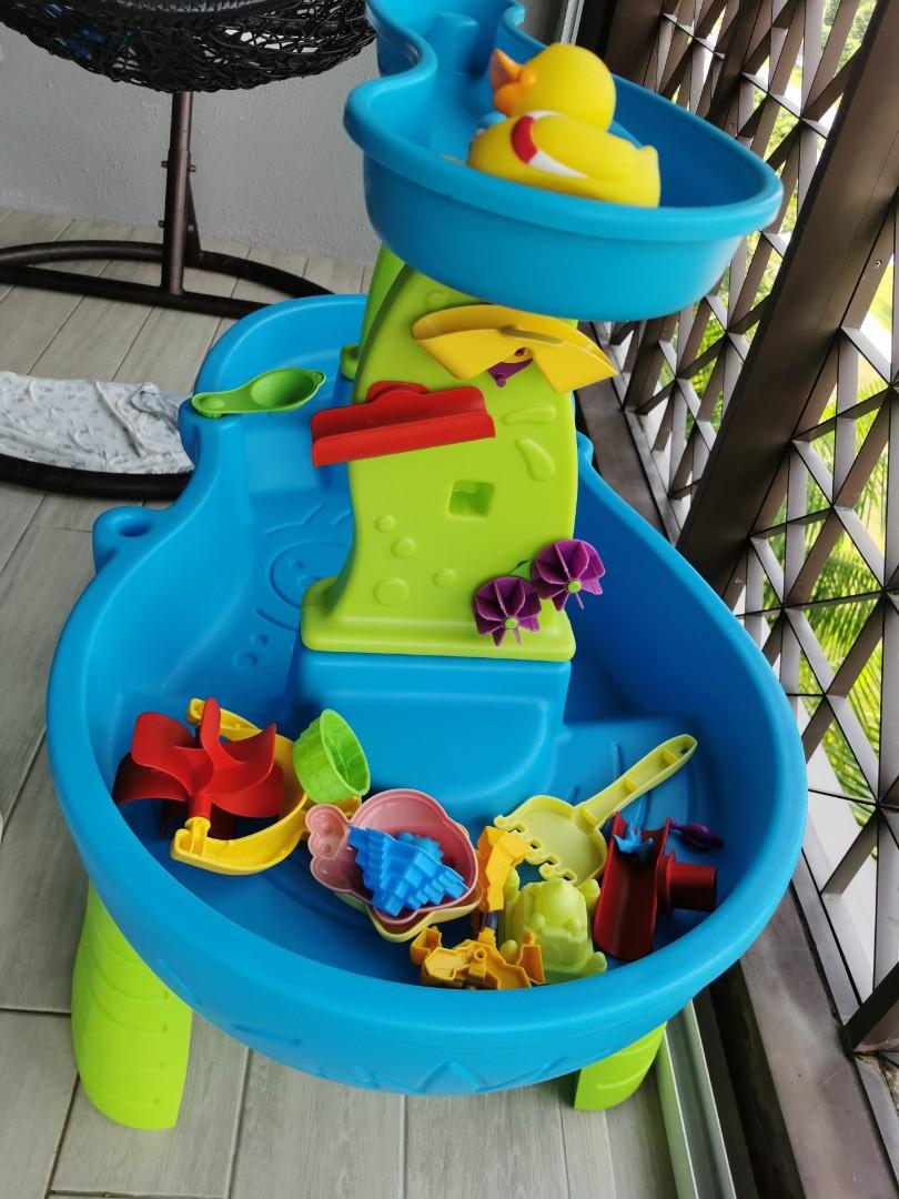 Step2 water play table, Babies & Kids, Toys & Walkers on Carousell