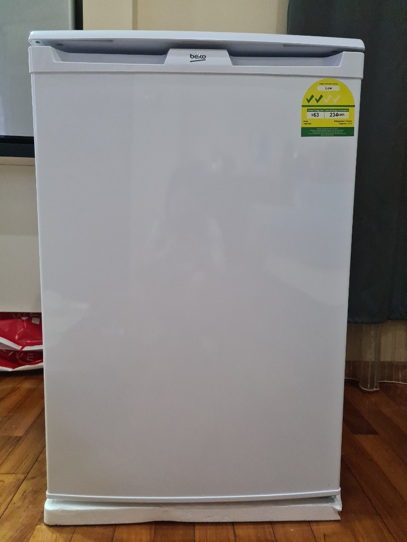 Beko Bar Fridge - Freezer 101L, TV & Home Appliances, Kitchen ...