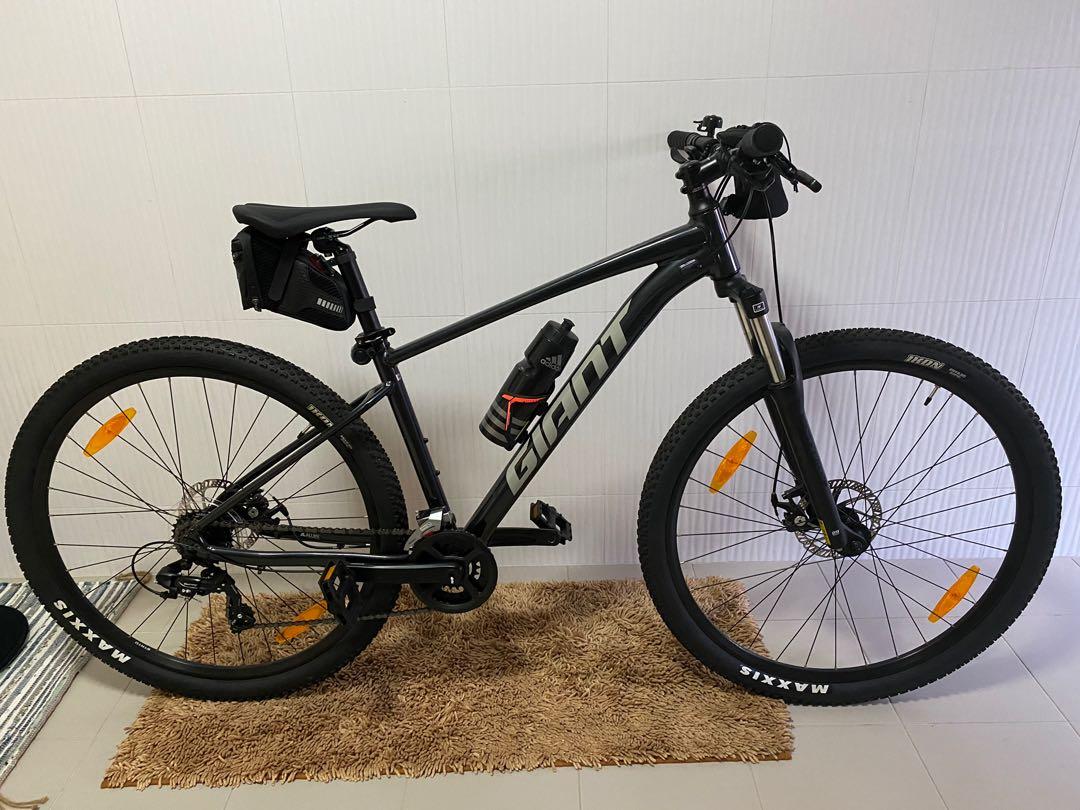 Giant Talon 4, Bicycles & PMDs, Bicycles, Mountain Bikes on Carousell