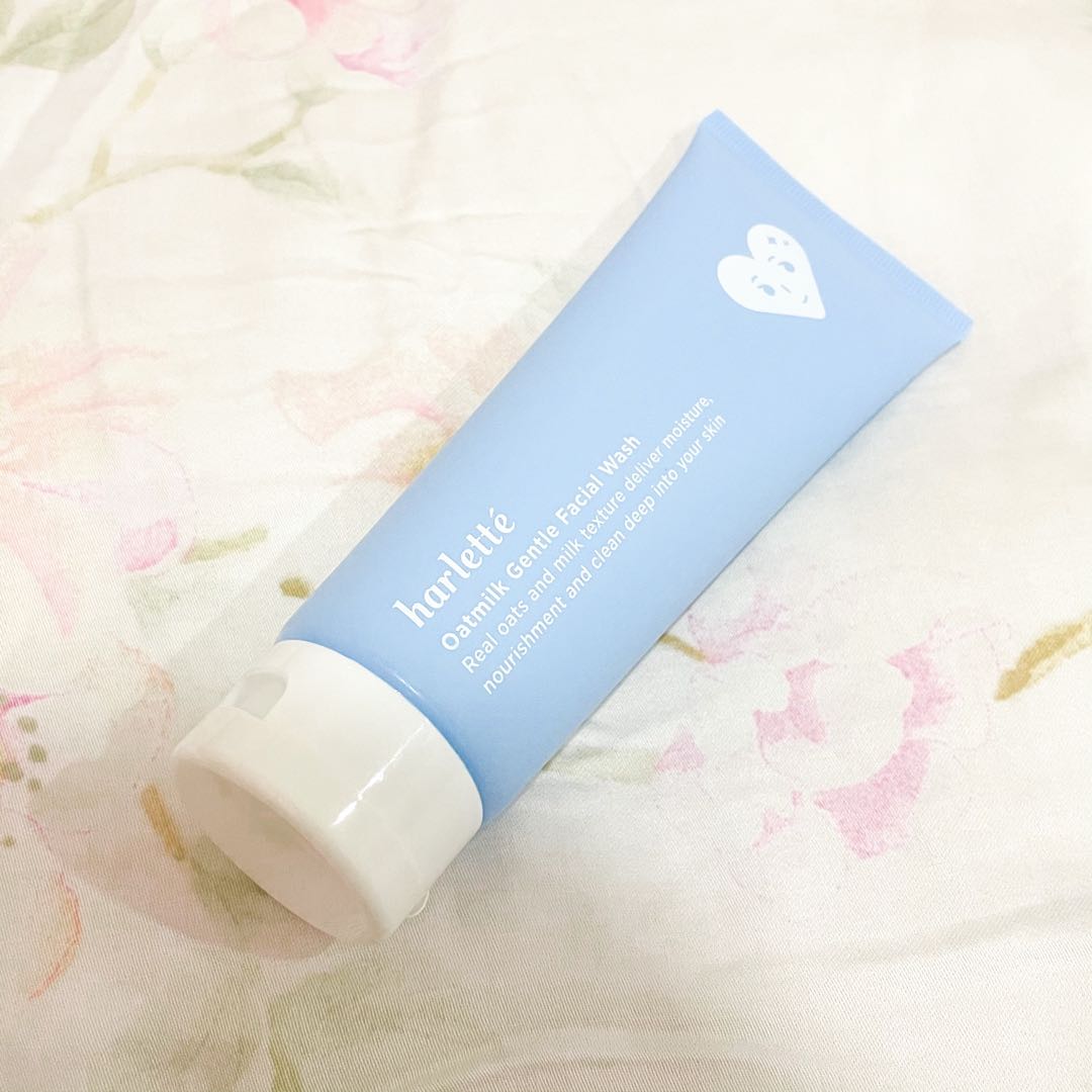 Harlette Oatmilk Gentle Facial Wash, Kesehatan & Kecantikan, Kulit ...