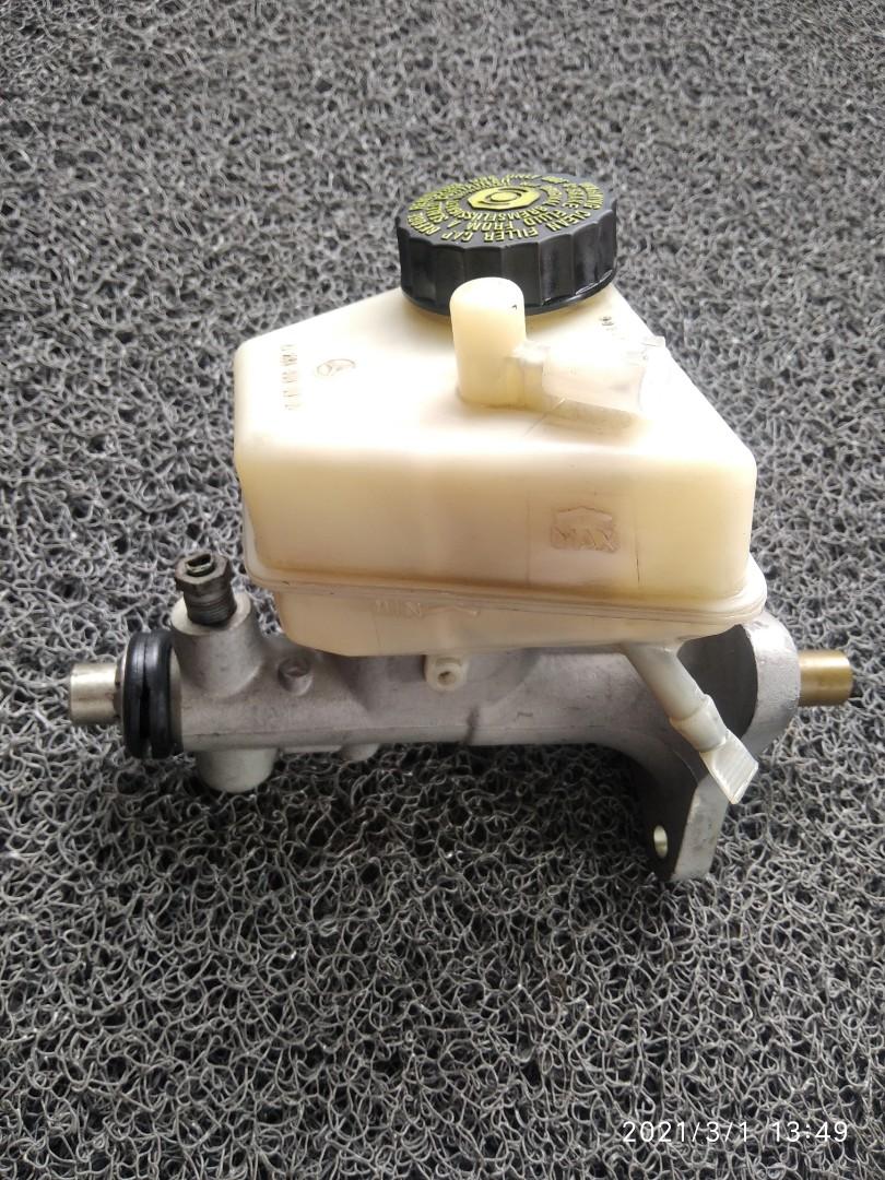 Mercedes w203 brake master pump, Auto Accessories on Carousell