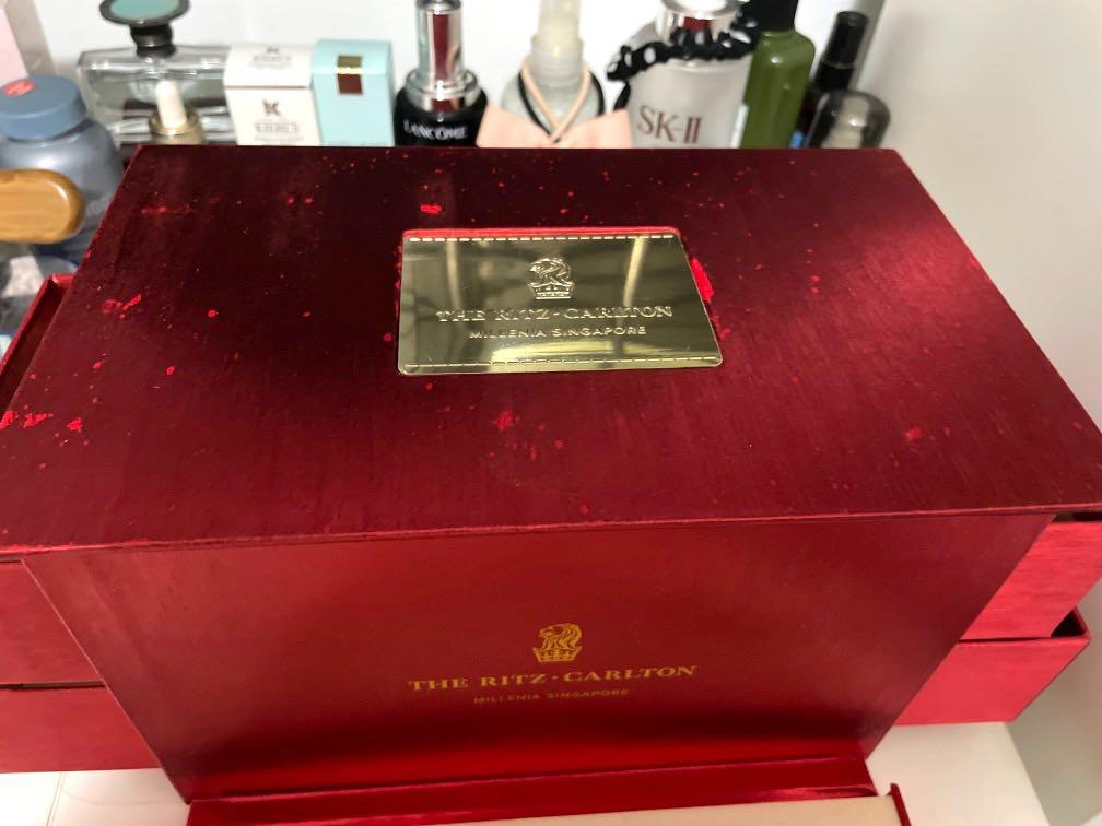 Moon cake box from The RITZ-Carlton Millenia singapore, Everything Else ...