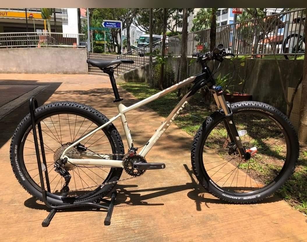 MTB POLYGON XTRADA 6 (MEDIUM 27.5), Sports Equipment, Bicycles & Parts, Bicycles on Carousell