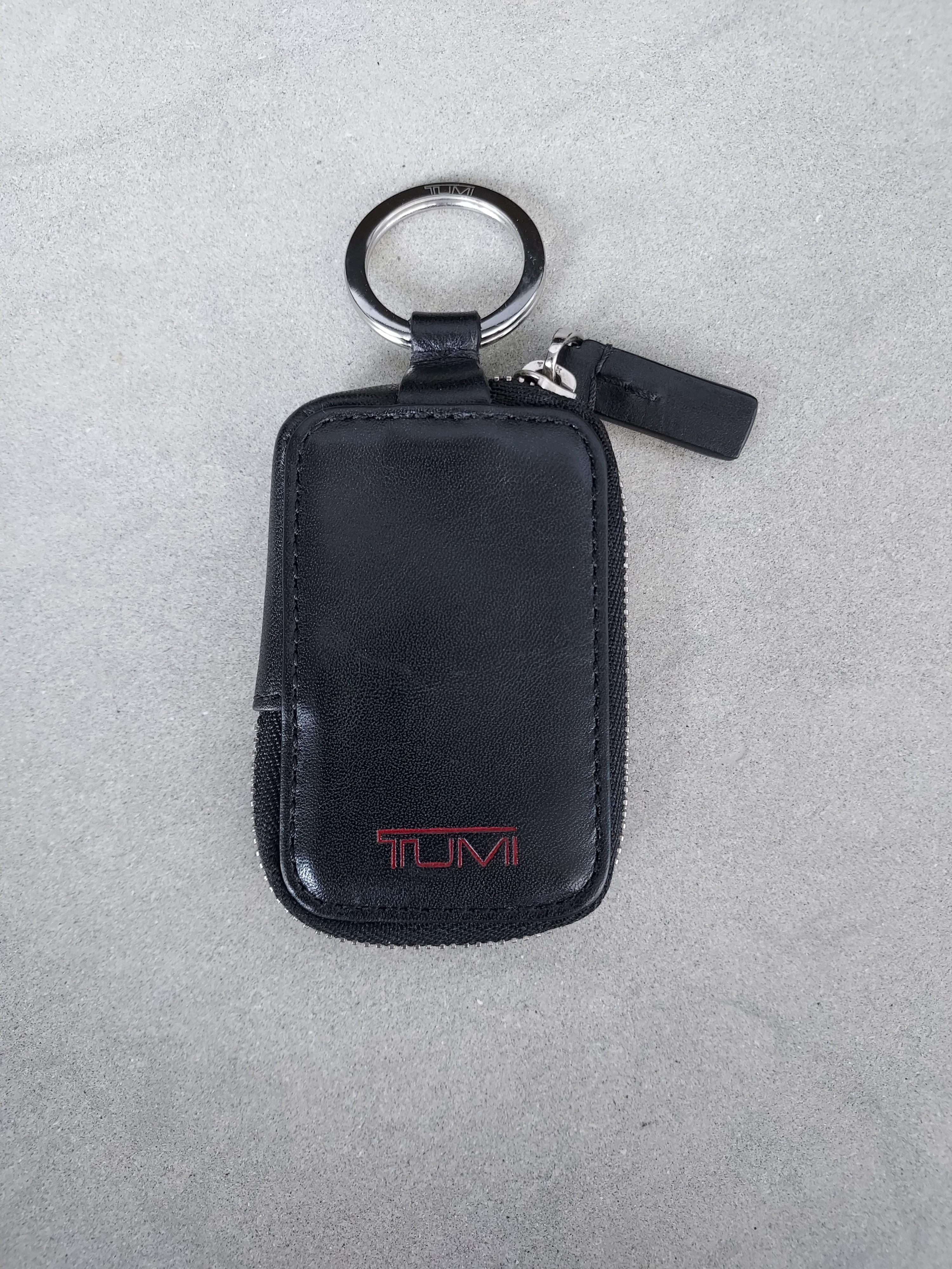 Tumi Leather Key Fob, Men's Fashion, Bags, Belt bags, Clutches and ...