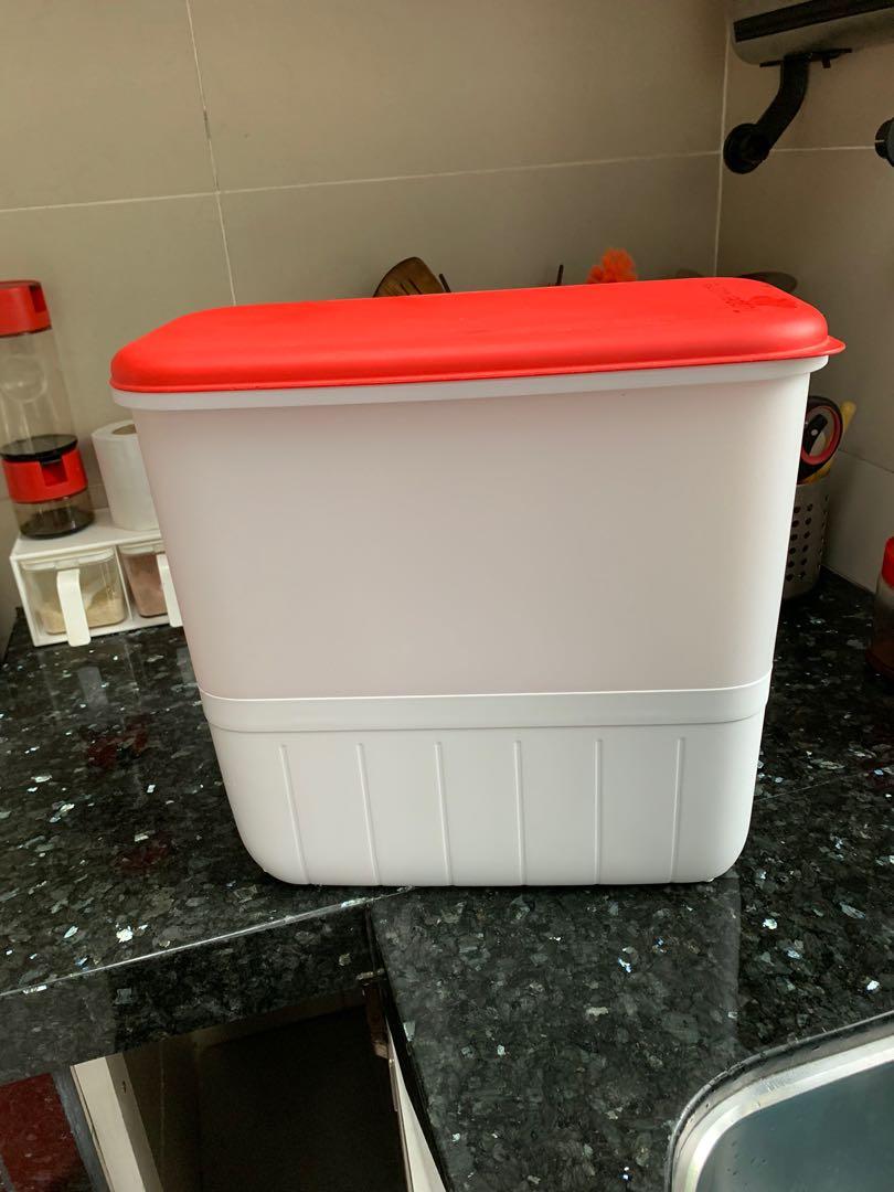 Tupperware 10 kg Rice Dispenser, Furniture & Home Living, Kitchenware ...