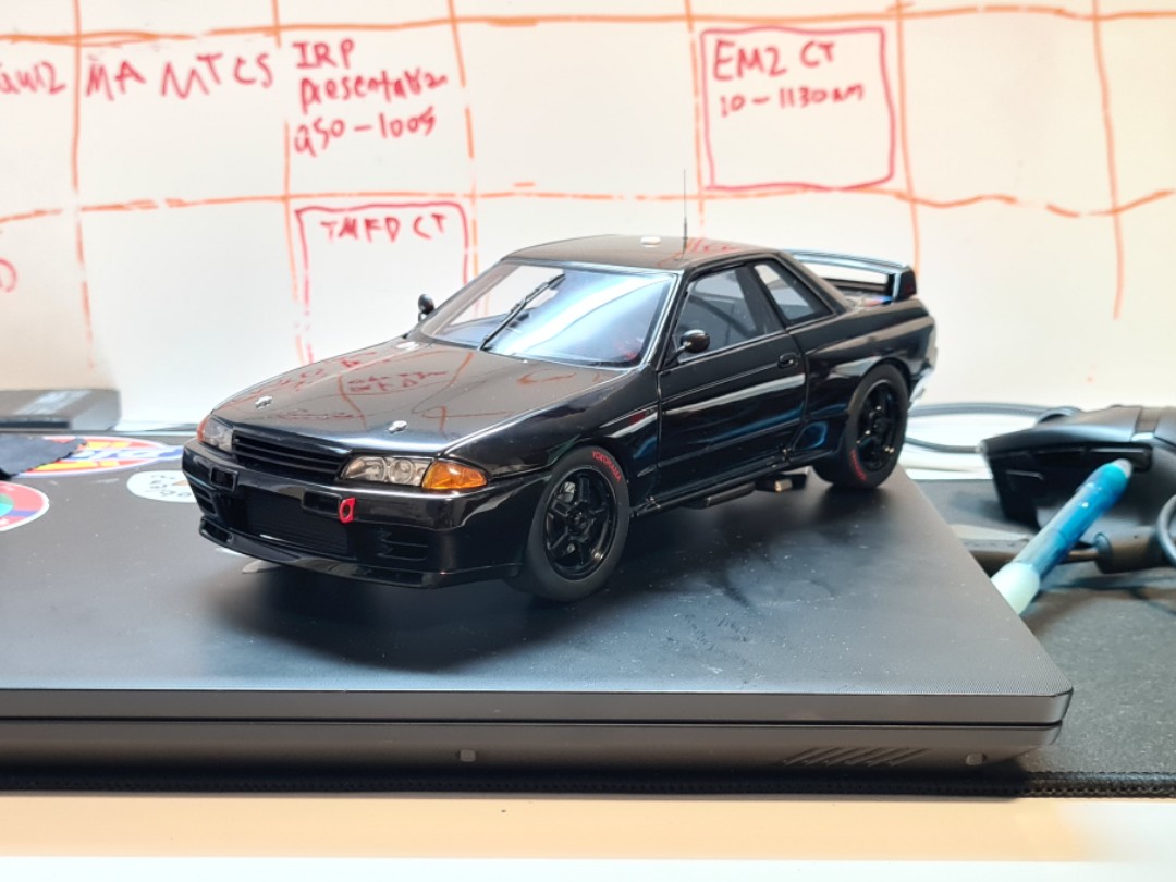 1/18 AutoArt Nissan Skyline GTR R32 in Plain Black, Hobbies & Toys ...