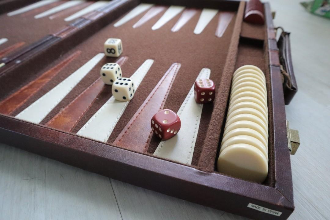 Backgammon game in briefcase, Hobbies & Toys, Toys & Games on Carousell