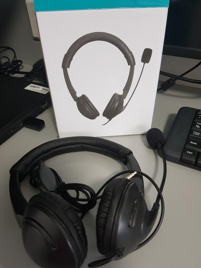 Cefc rohs headphones with mic, Audio, Headphones & Headsets on Carousell