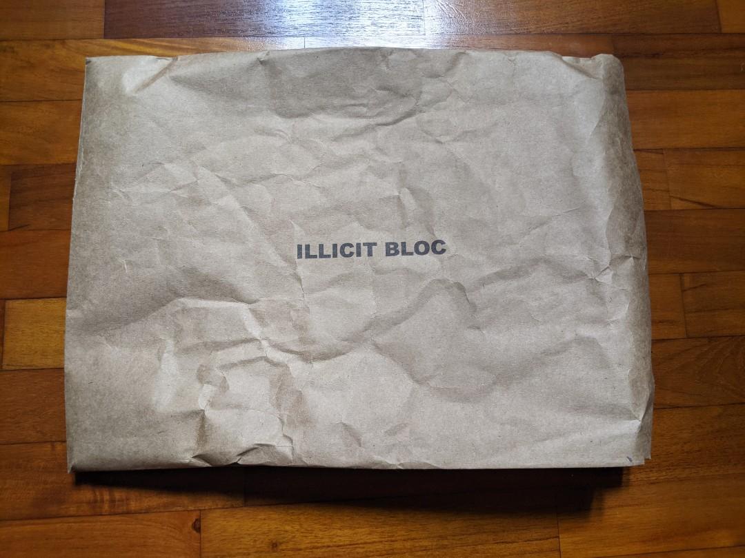 Heavyweight Racing team tee by ILLICIT BLOC, Men's Fashion, Tops & Sets ...