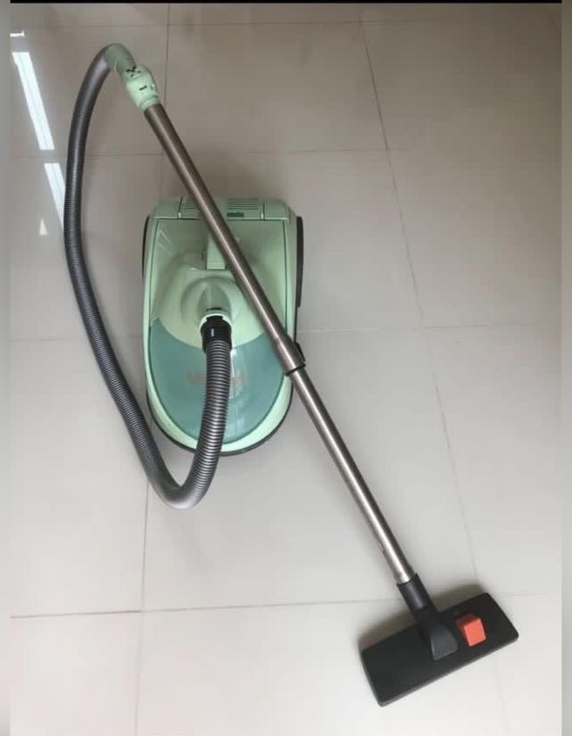 Osim Mermaid Wet & Dry Vacuum Cleaner for sale @$120, Home Appliances ...