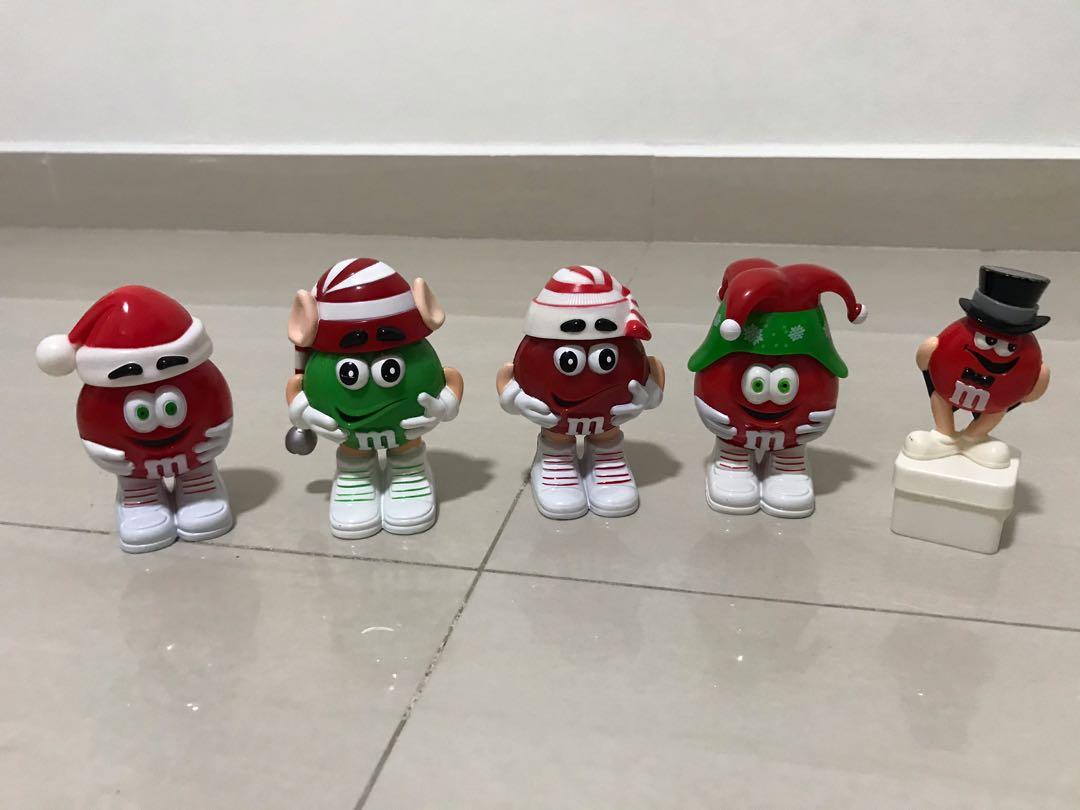 Smarties Dispenser-Winnie the pooh & Sleeping Beauty, Hobbies & Toys ...