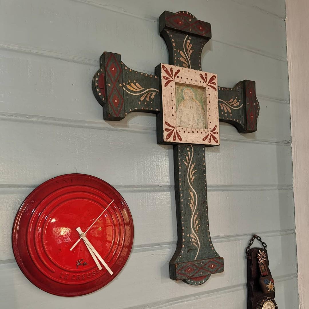 Vintage Le creuset repurposed wall clock, Furniture & Home Living, Home ...