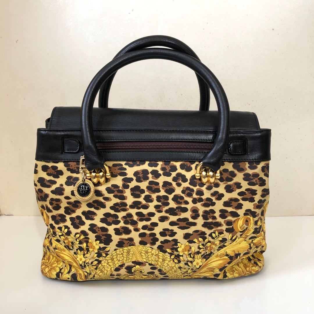 Auth Gianni versace leopard vintage tote bag, Women's Fashion, Bags ...