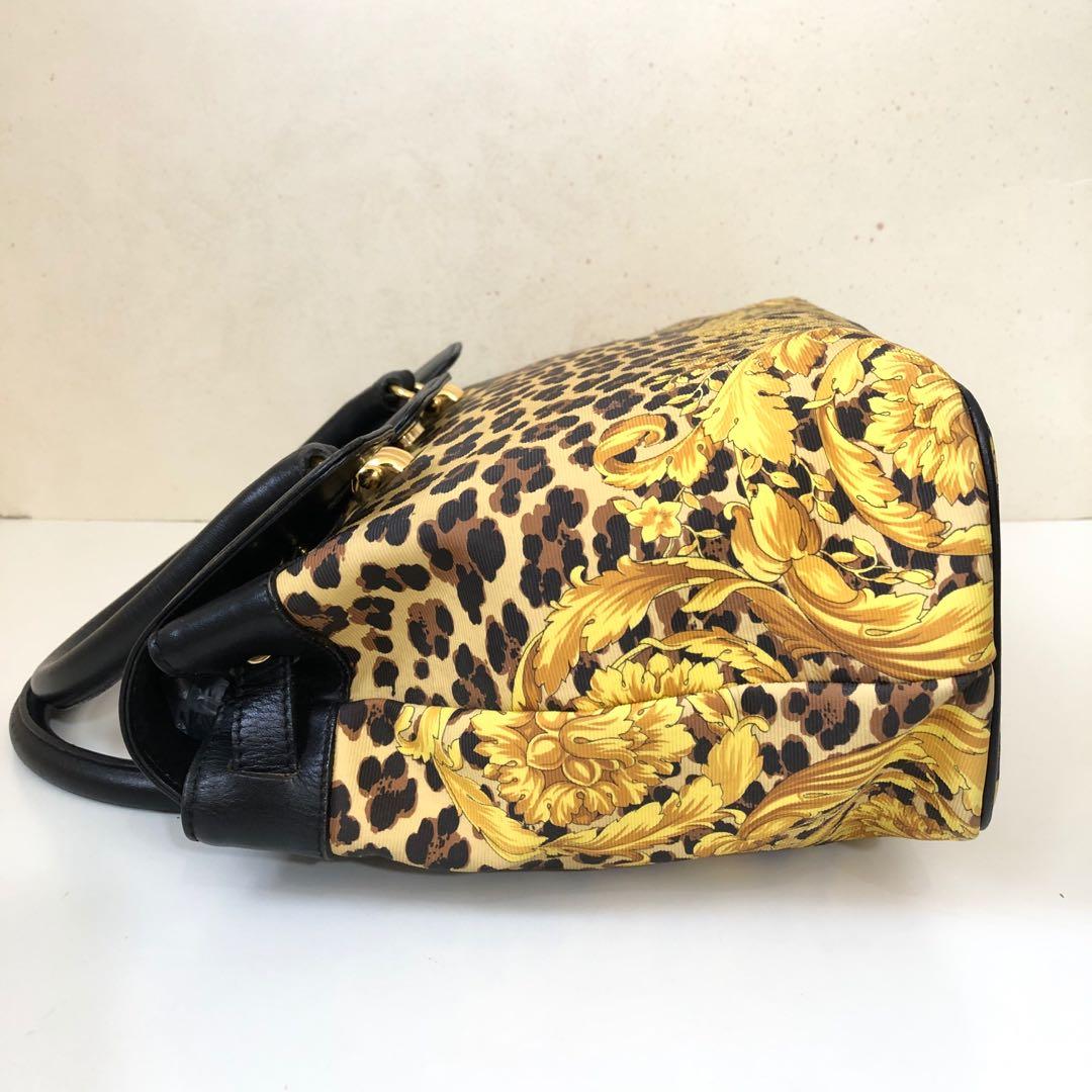 Auth Gianni versace leopard vintage tote bag, Women's Fashion, Bags ...
