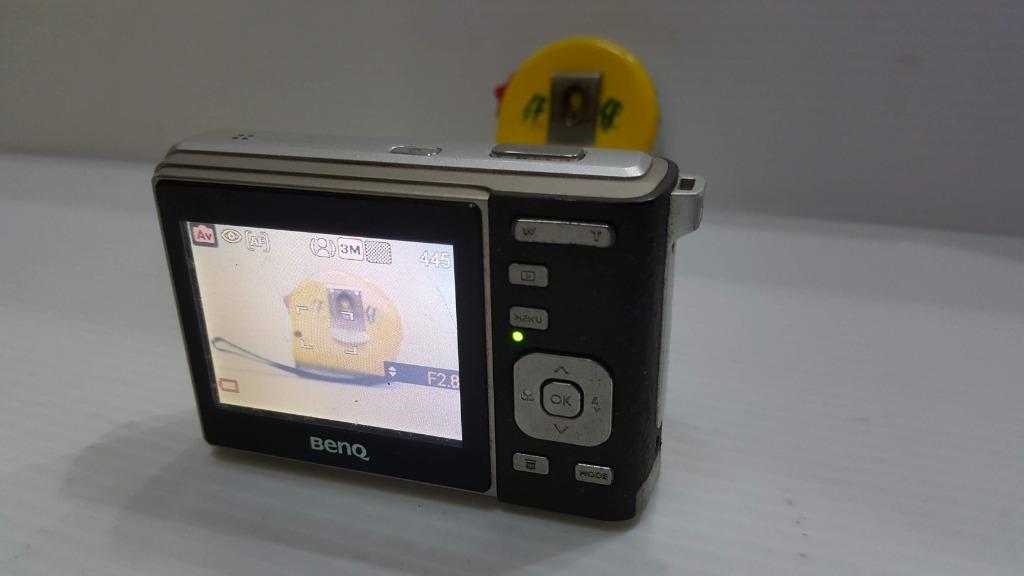 BENQ DC C750 數位相機 不附電池 使用三號電池 盒, 哩哩扣扣, 其他在旋轉拍賣