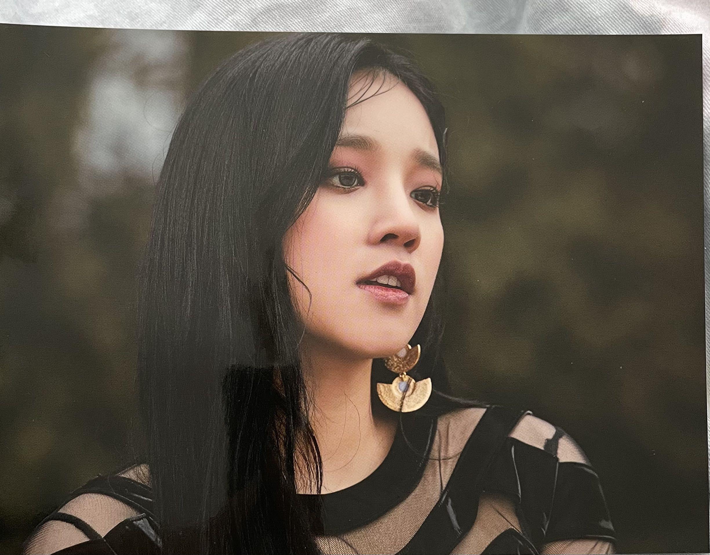 GIDLE YUQI I TRUST FANSIGN WINNER POSTCARD, Hobbies & Toys, Memorabilia ...