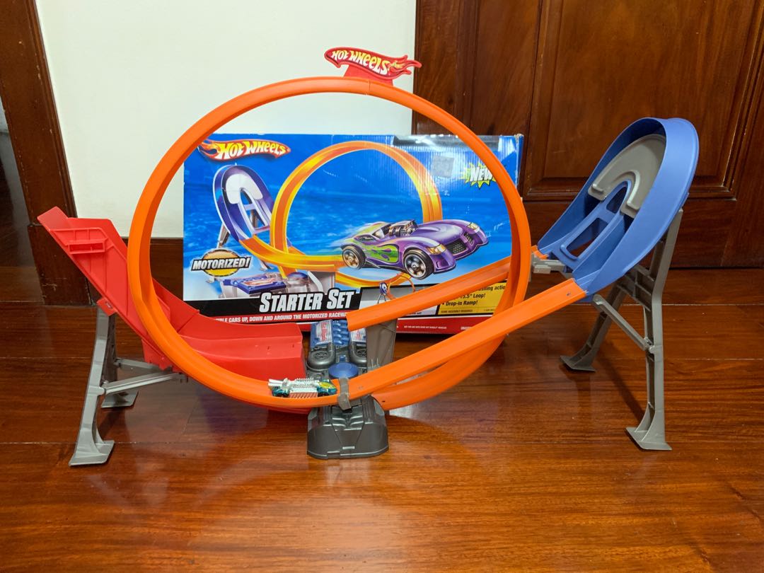 Hot Wheels Starter Set Stunt Track with Car included, Hobbies & Toys ...
