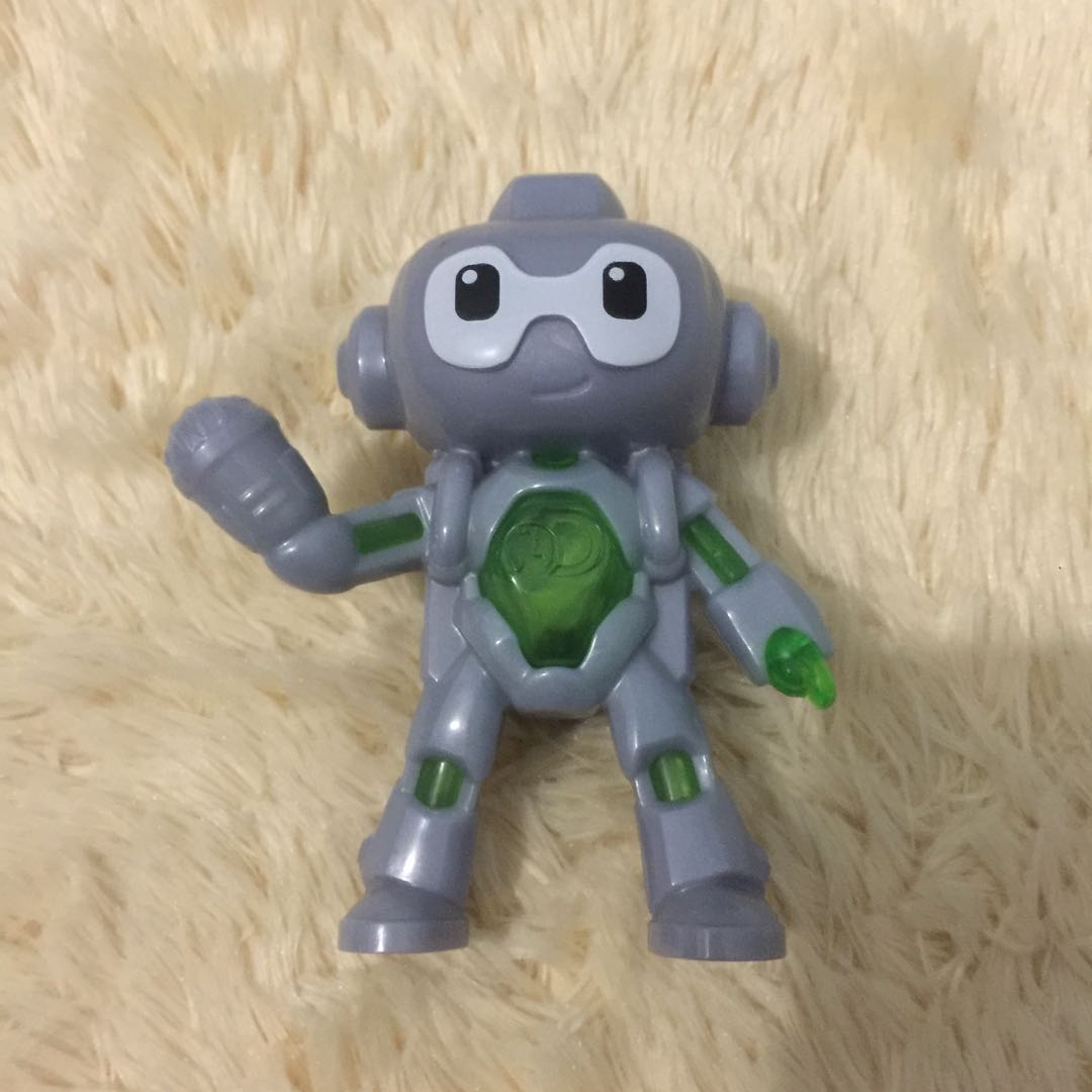 Mainan Happy Meals Robot series, Bayi & Anak, Mainan & Baby Walker di ...