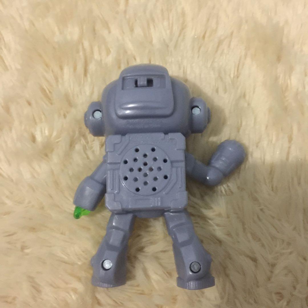 Mainan Happy Meals Robot series, Bayi & Anak, Mainan & Baby Walker di ...