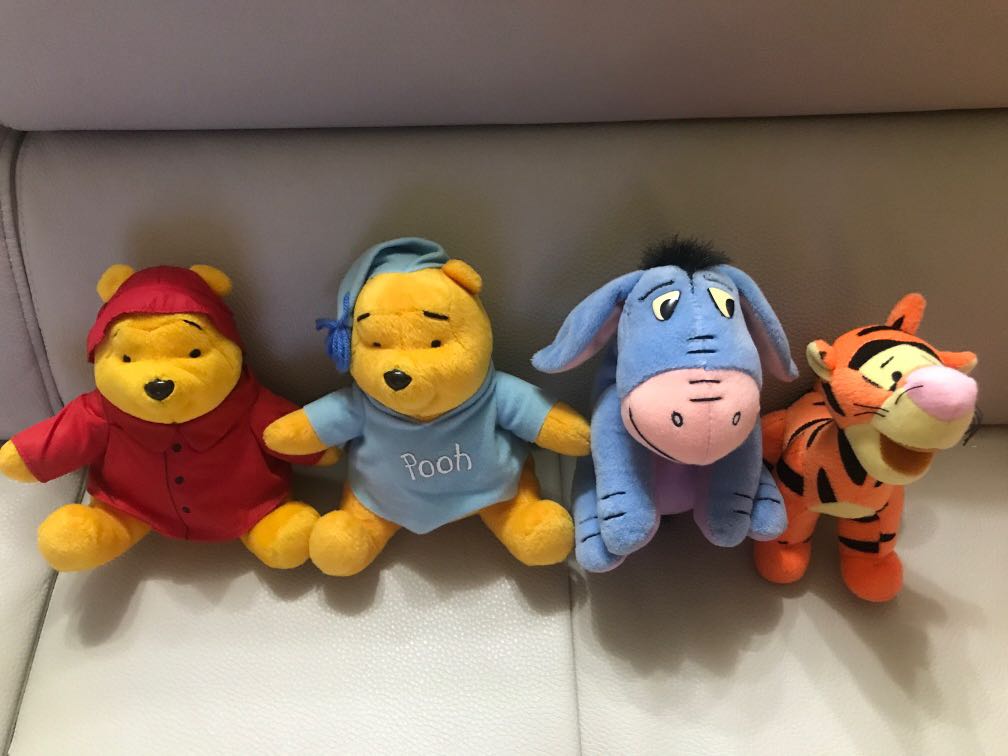 Pooh set, Hobbies & Toys, Toys & Games on Carousell
