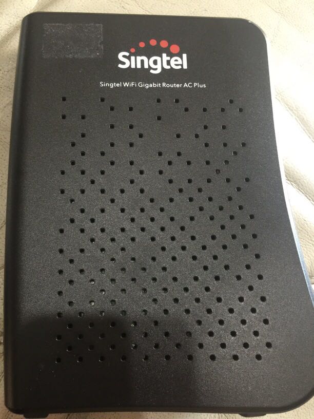 Singtel Wifi Gigabit Router AC Plus, Computers & Tech, Parts ...