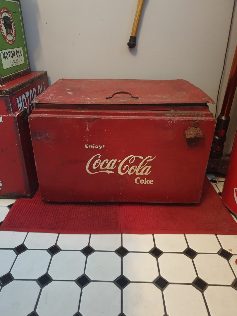 Vintage Coca Cola Cooler box, Vintage & Collectibles, Vintage ...