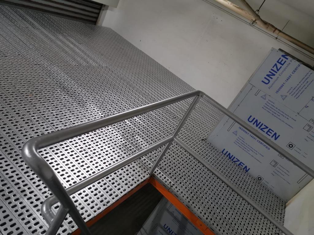 2nd hand heavy duty industry racks, mezzanine, platform, Furniture ...