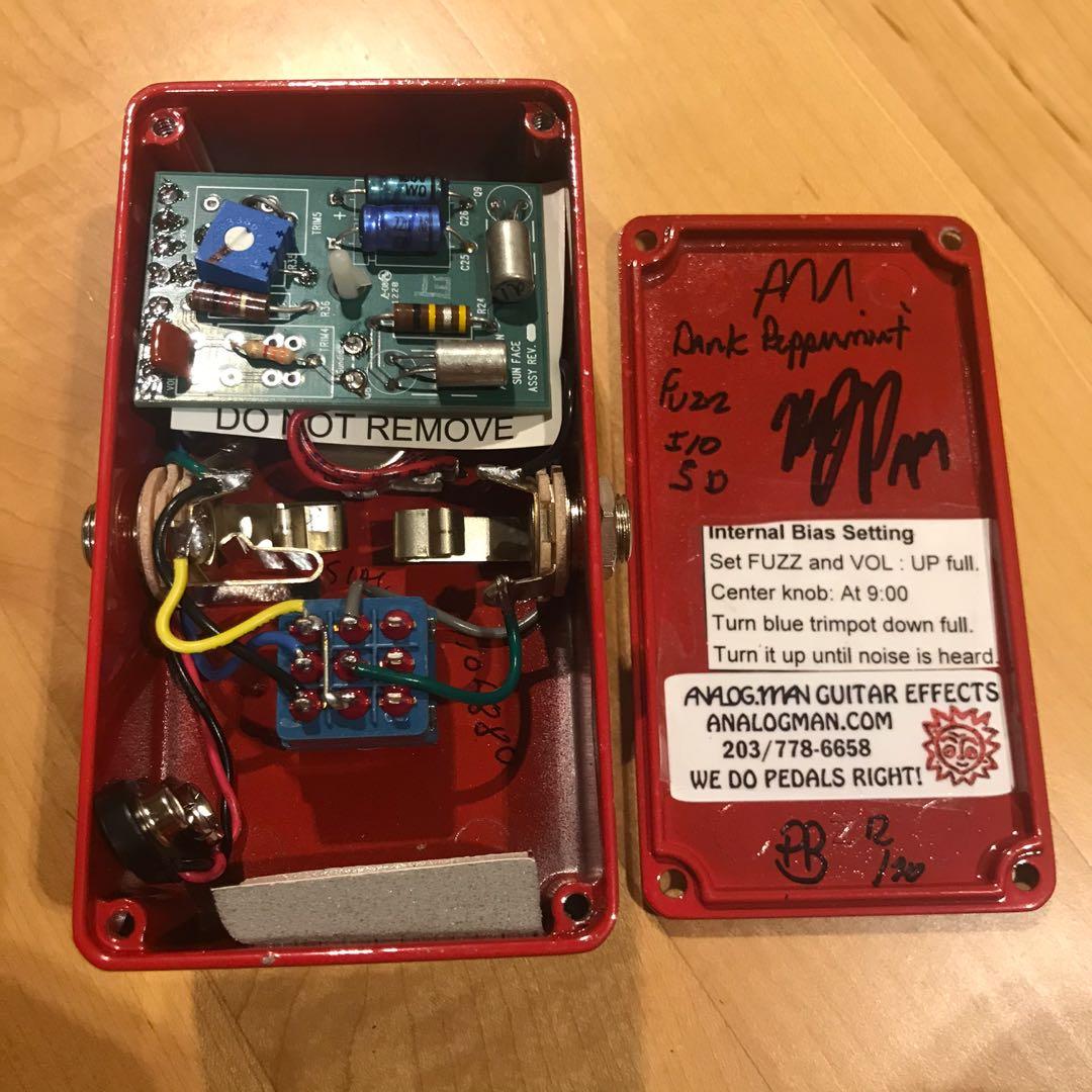 Analogman Dark Peppermint Fuzz Pedal, Hobbies & Toys, Music & Media ...
