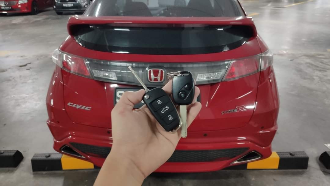 Honda Civic Type r car key duplication, Everything Else on Carousell