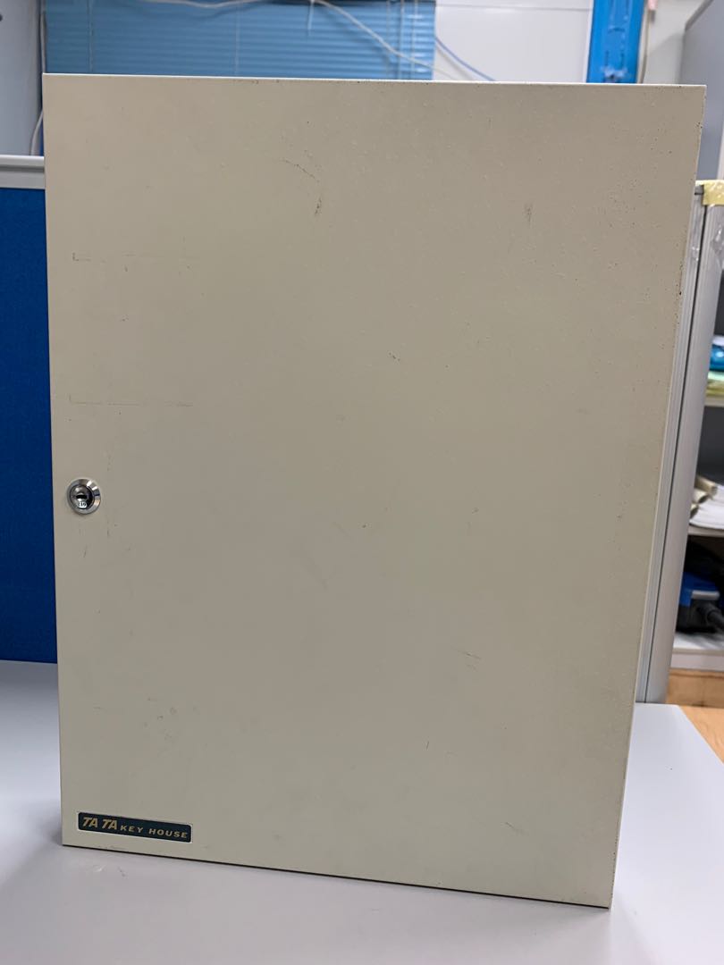 Key Box 鎖匙箱 TATA Key House, 傢俬＆家居, 家居清潔及護理用品, 垃圾袋 - Carousell