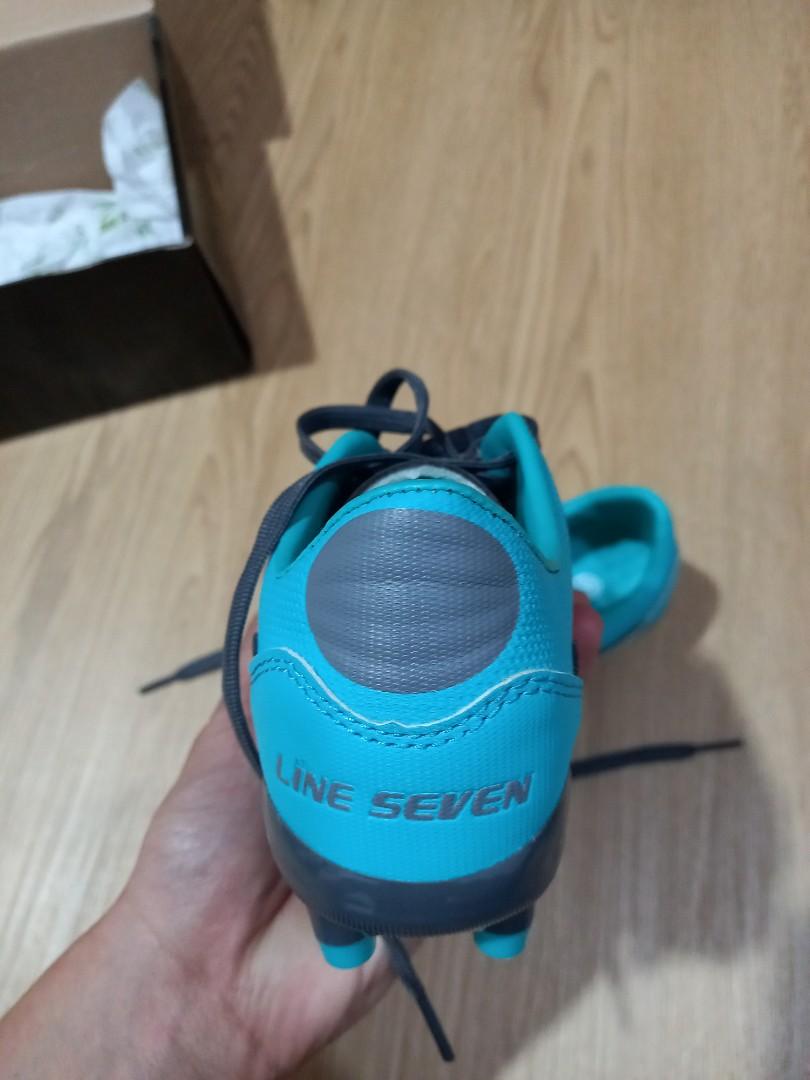 Line 7 Soccer Boot, Babies & Kids, Babies & Kids Fashion on Carousell