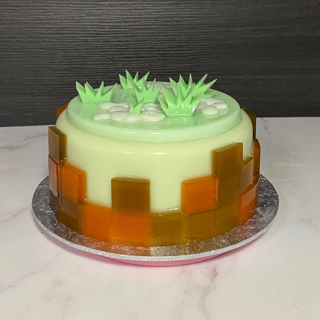 Minecraft Jelly Cake, 1.5kg, Food & Drinks, Homemade Bakes on Carousell