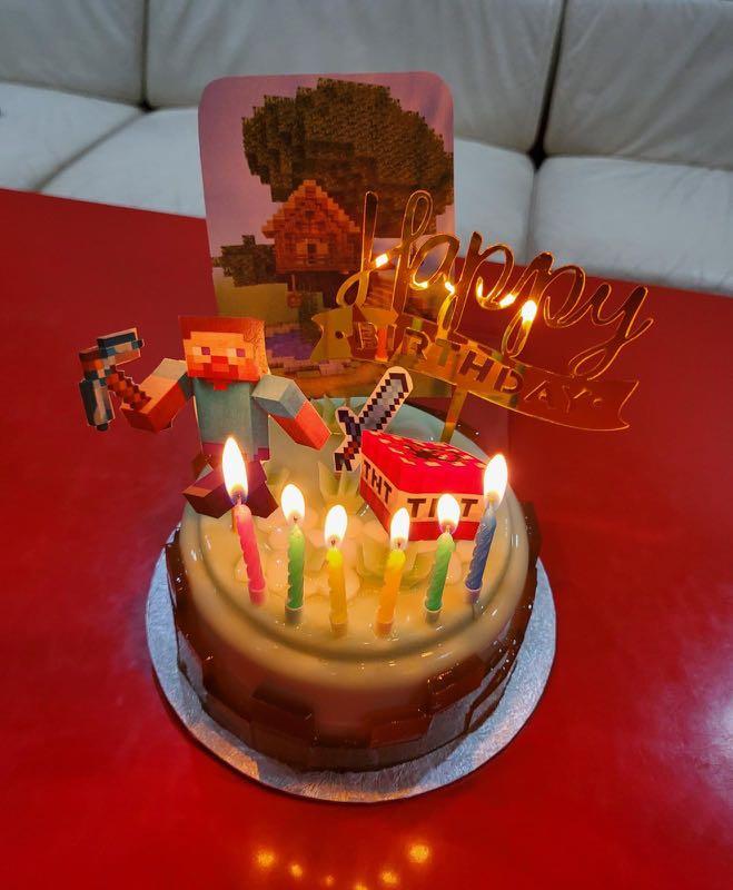 Minecraft Jelly Cake, 1.5kg, Food & Drinks, Homemade Bakes on Carousell