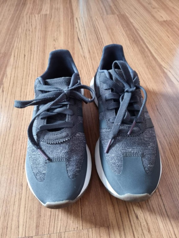 Original Adidas FLB_Runner Shoes - 2nd hand, Women's Fashion, Footwear ...