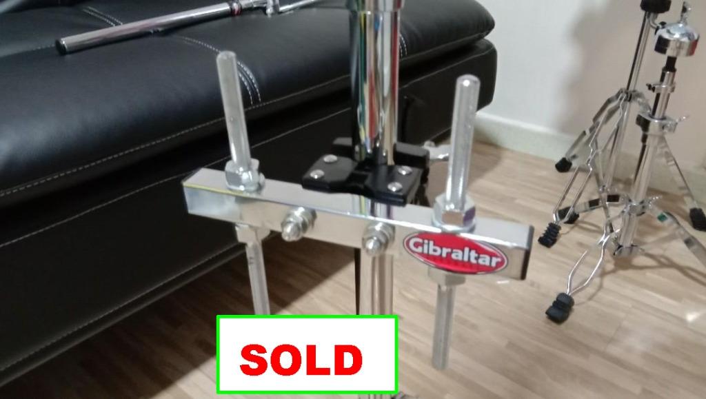 Percussion mount: LP592B-X Claw, Pearl PGH-20 Guiro holder, Hobbies ...