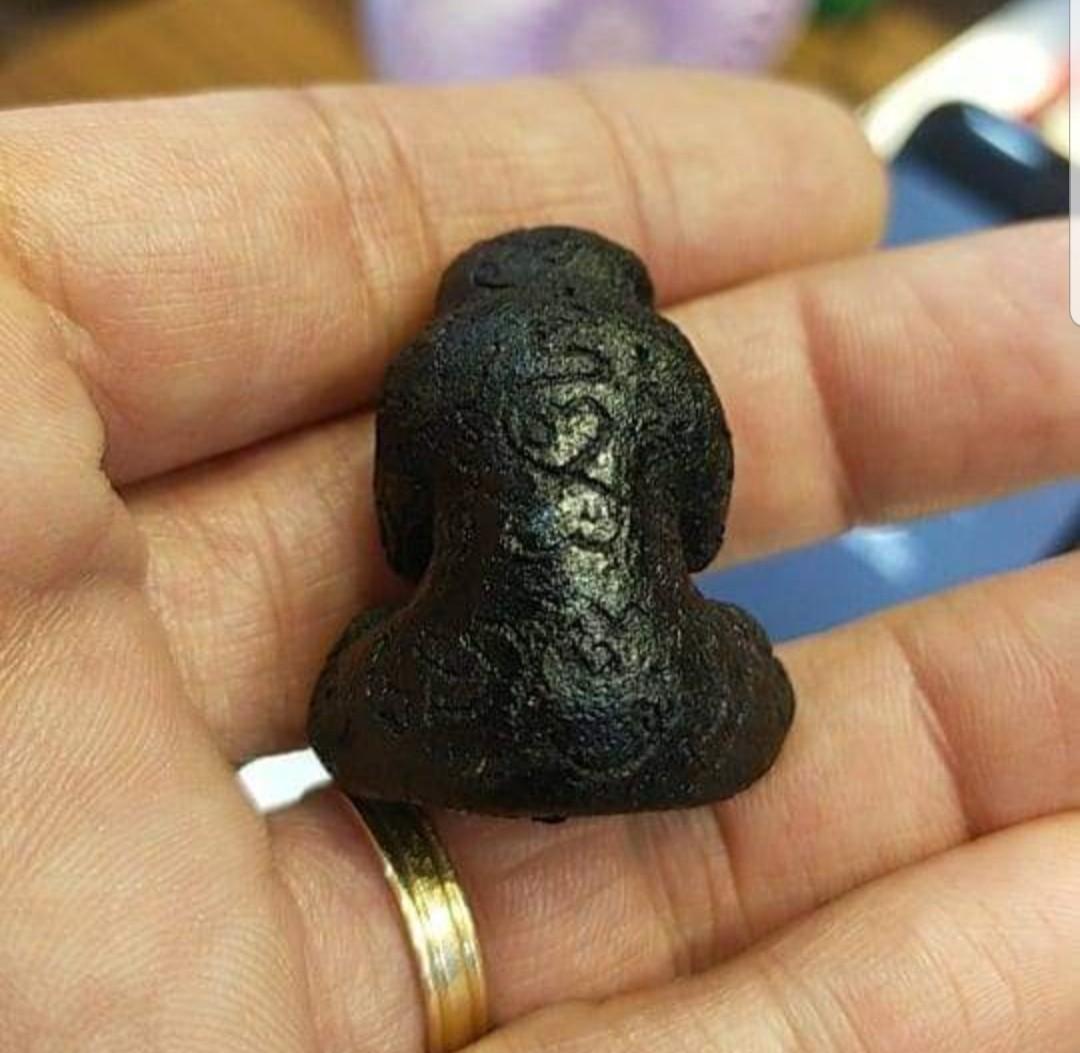 Phra Pidta Tok Raja, Hobbies & Toys, Memorabilia & Collectibles ...