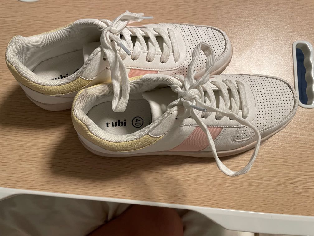 rubi shoes, Women's Fashion, Footwear, Sneakers on Carousell