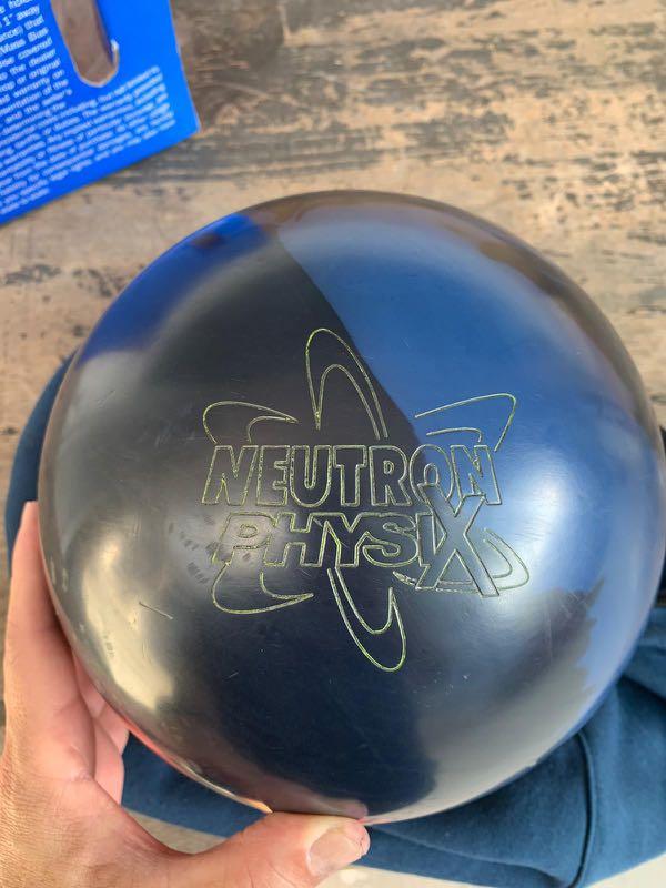 Storm NEUTRON PHYSIX 14lb bowling ball, Sports Equipment, Sports ...
