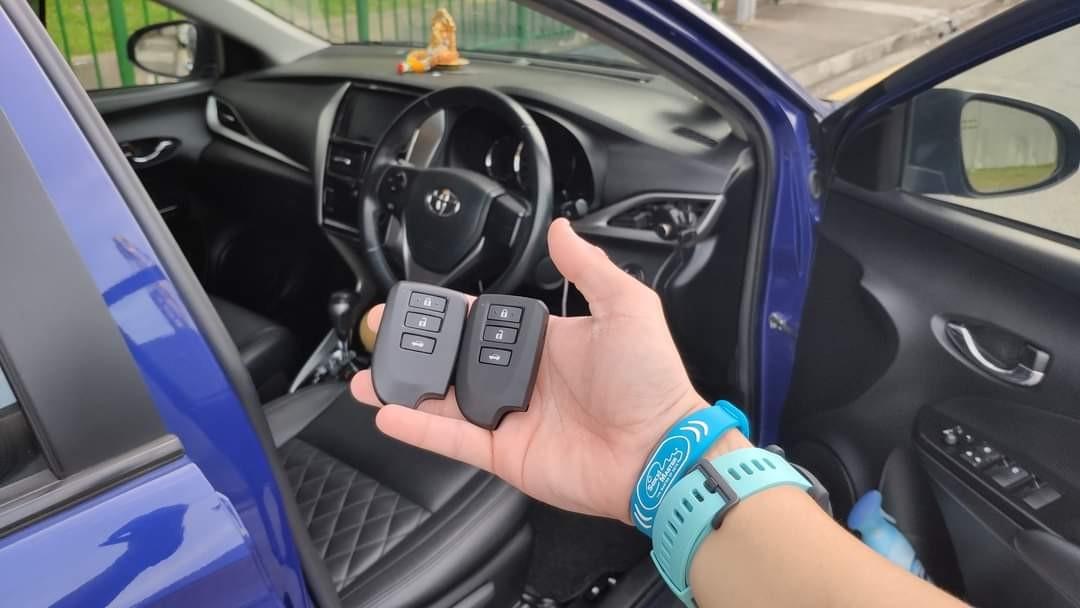 Genuine Toyota Vios smart remote GTOY-10390, Everything Else on Carousell