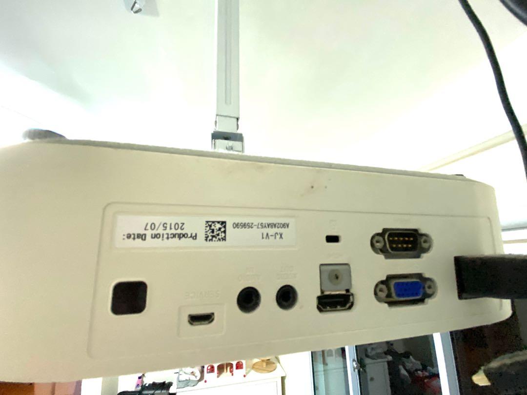 Casio Projector (with ceiling mount), TV & Home Appliances, TV ...
