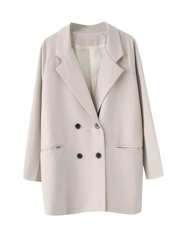 Cream blazor, Women's Fashion, Coats, Jackets and Outerwear on Carousell