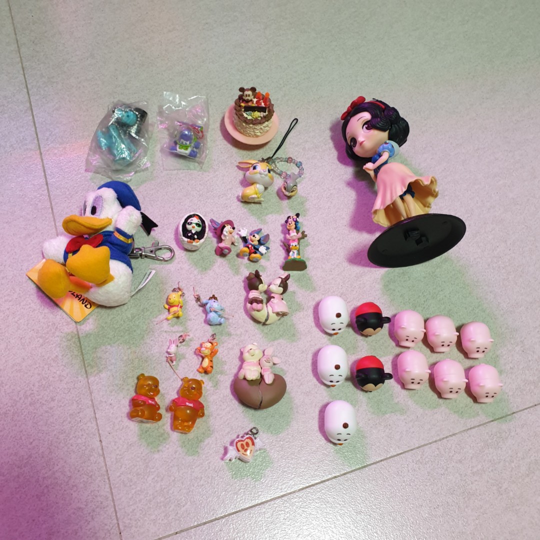 Disney Disneyland Donald Duck Mickey Mouse Minnie Toy Story Buzz ...