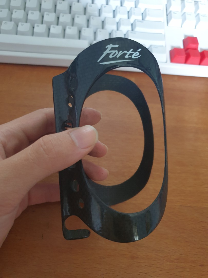 Forte carbon bottle cage, Sports Equipment, Bicycles & Parts, Parts ...