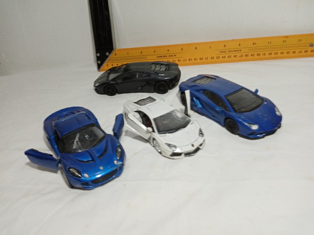 Kotse kotsehan, Hobbies & Toys, Toys & Games on Carousell