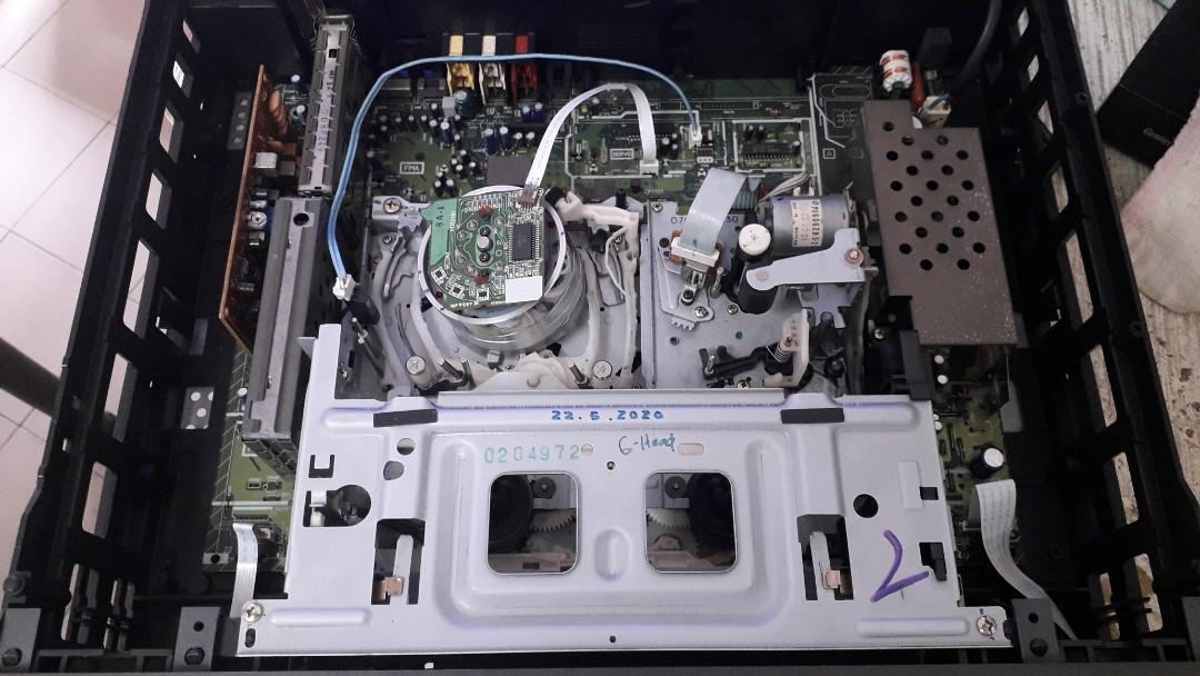 Philips 6 Heads Hi-Fi Stereo VHS/VCR/Video Cassette Player/Recorder ...