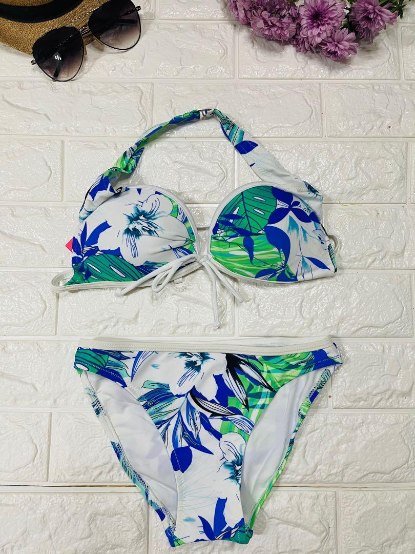 Swimsuit 2-pc, Women's Fashion, Swimwear, Bikinis & Swimsuits on Carousell