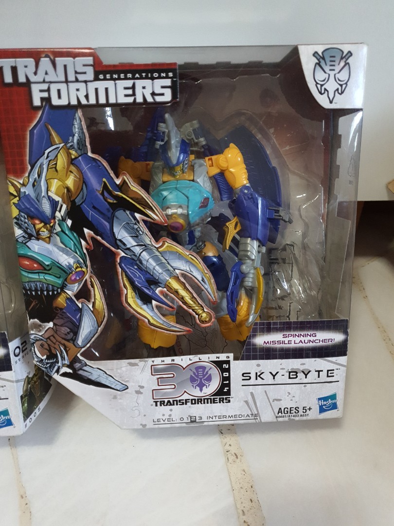 Transformers generations SKY-BYTE, Hobbies & Toys, Toys & Games on ...