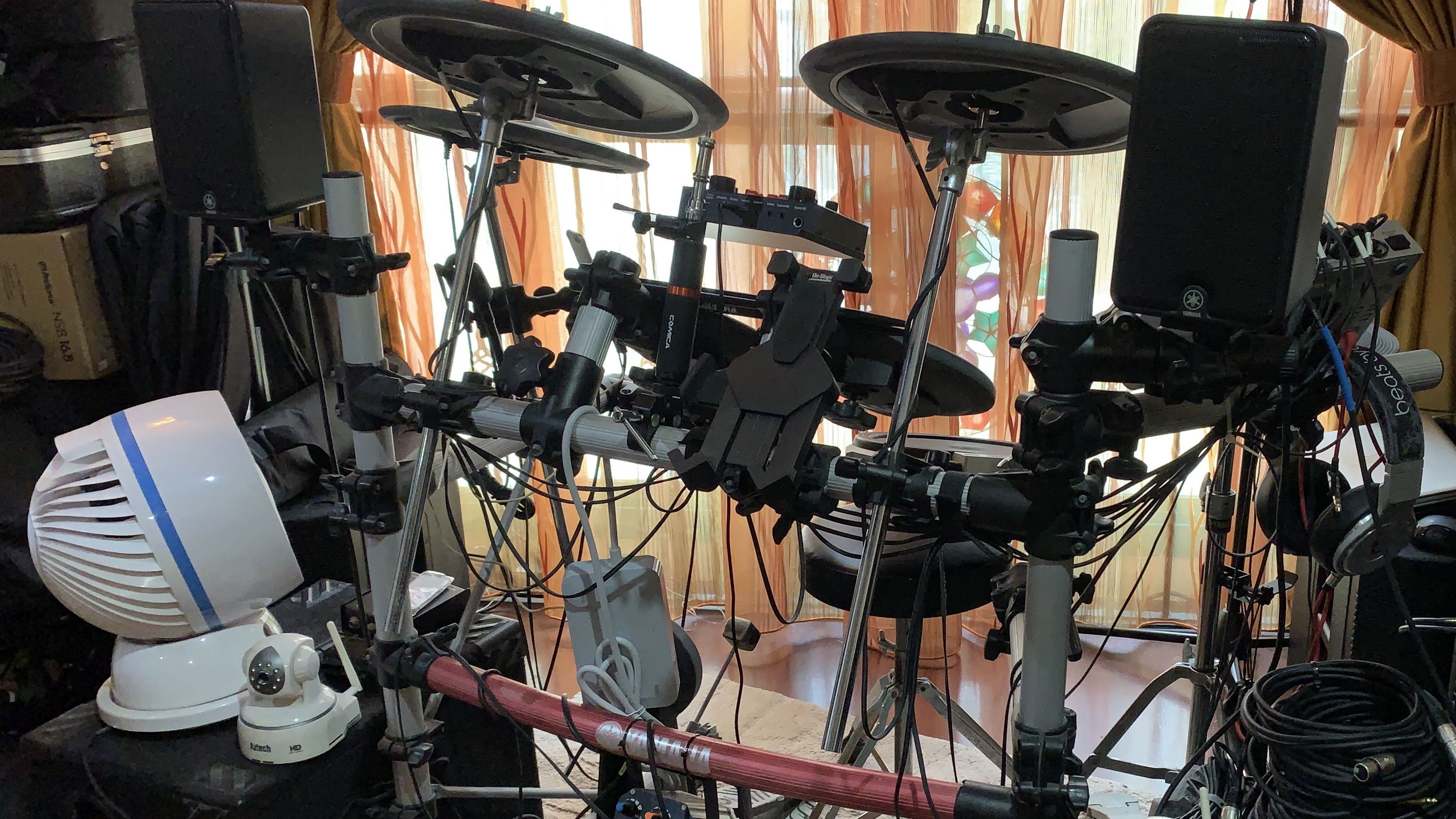 Yamaha DTXpress 4 Electronic Drum set with 2 Speakers & 2 Subwoofers ...